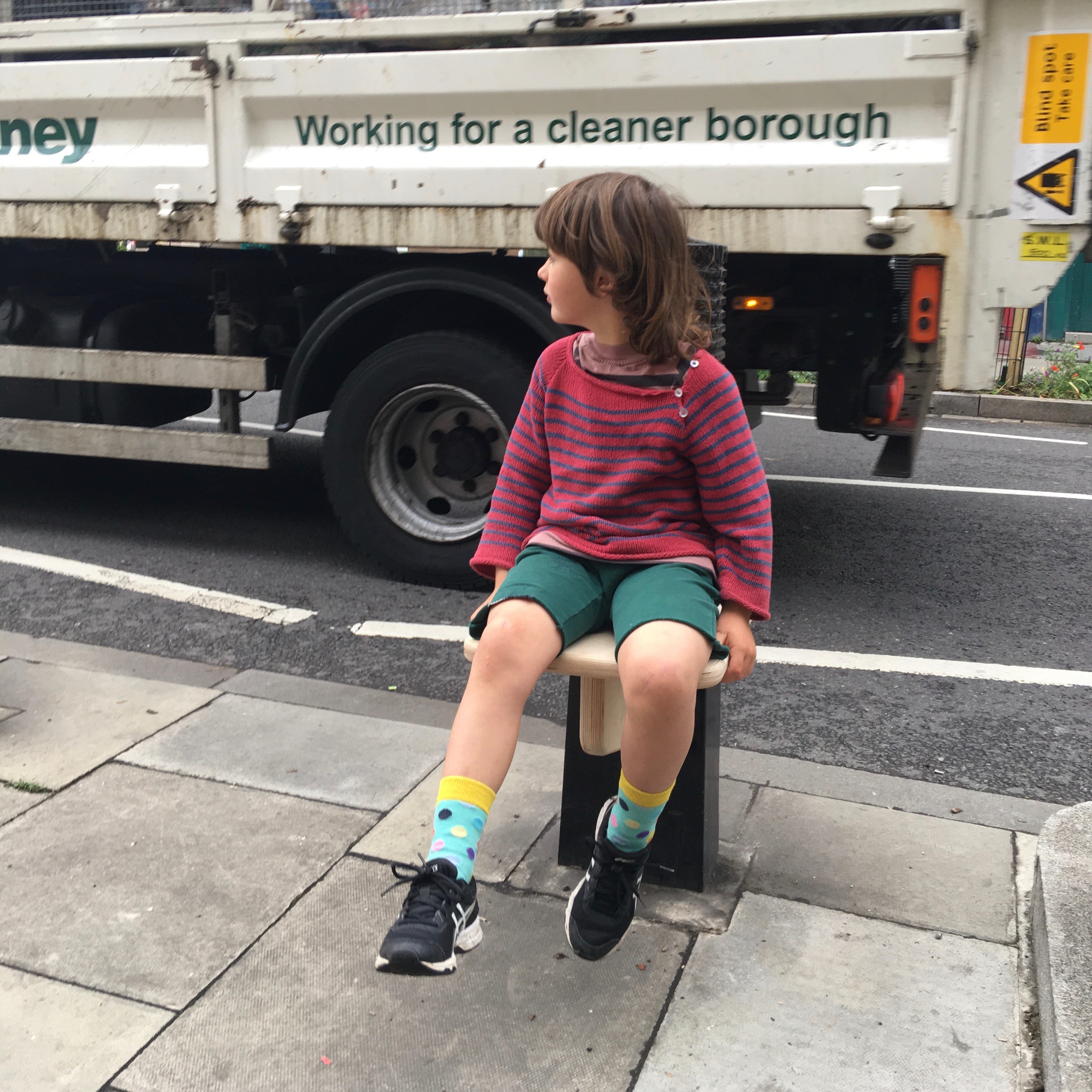 Bollard seating – The Low Carbon Design Institute
